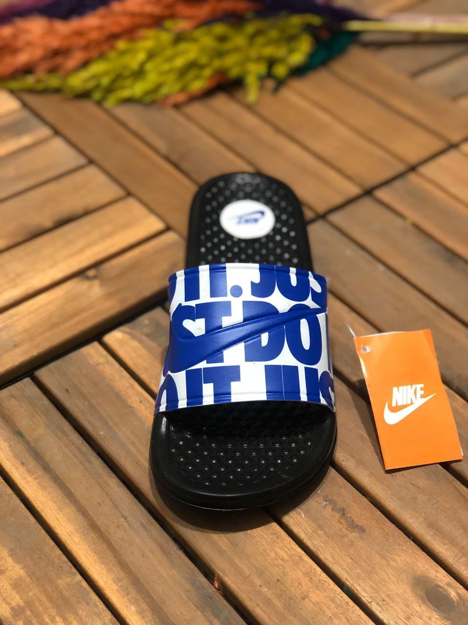 Men Nike Slippers - Dia Spaces